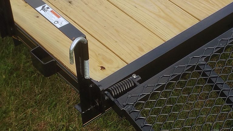 Single-Axle-Trailer-Side-Ramp-03 - Johnson Trailer Co.