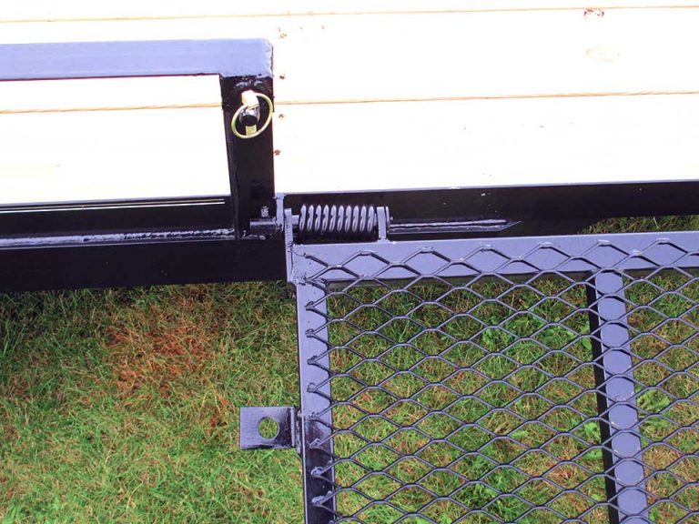 Johnson-Trailer-Single-Axle-Side-Ramp-IMG_0857 - Johnson Trailer Co.